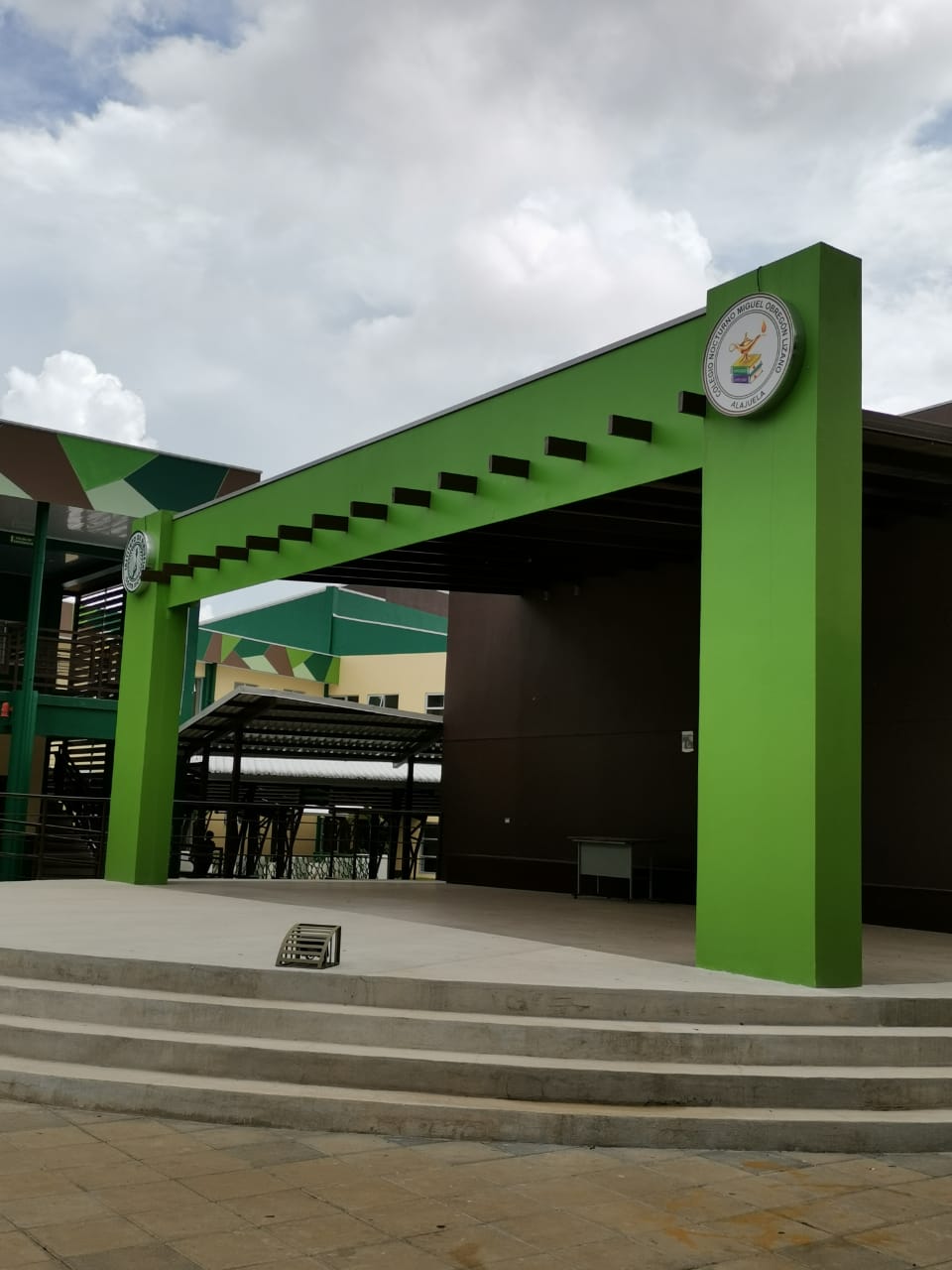 Gobierno invirtió ₡247.647 millones en infraestructura educativa en los ...